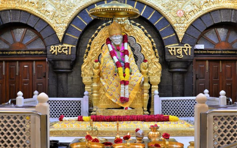 Sai Baba Dhoop Aarti : Sasvarupi rahe danga mumuksa janan davi. - Jihan ...